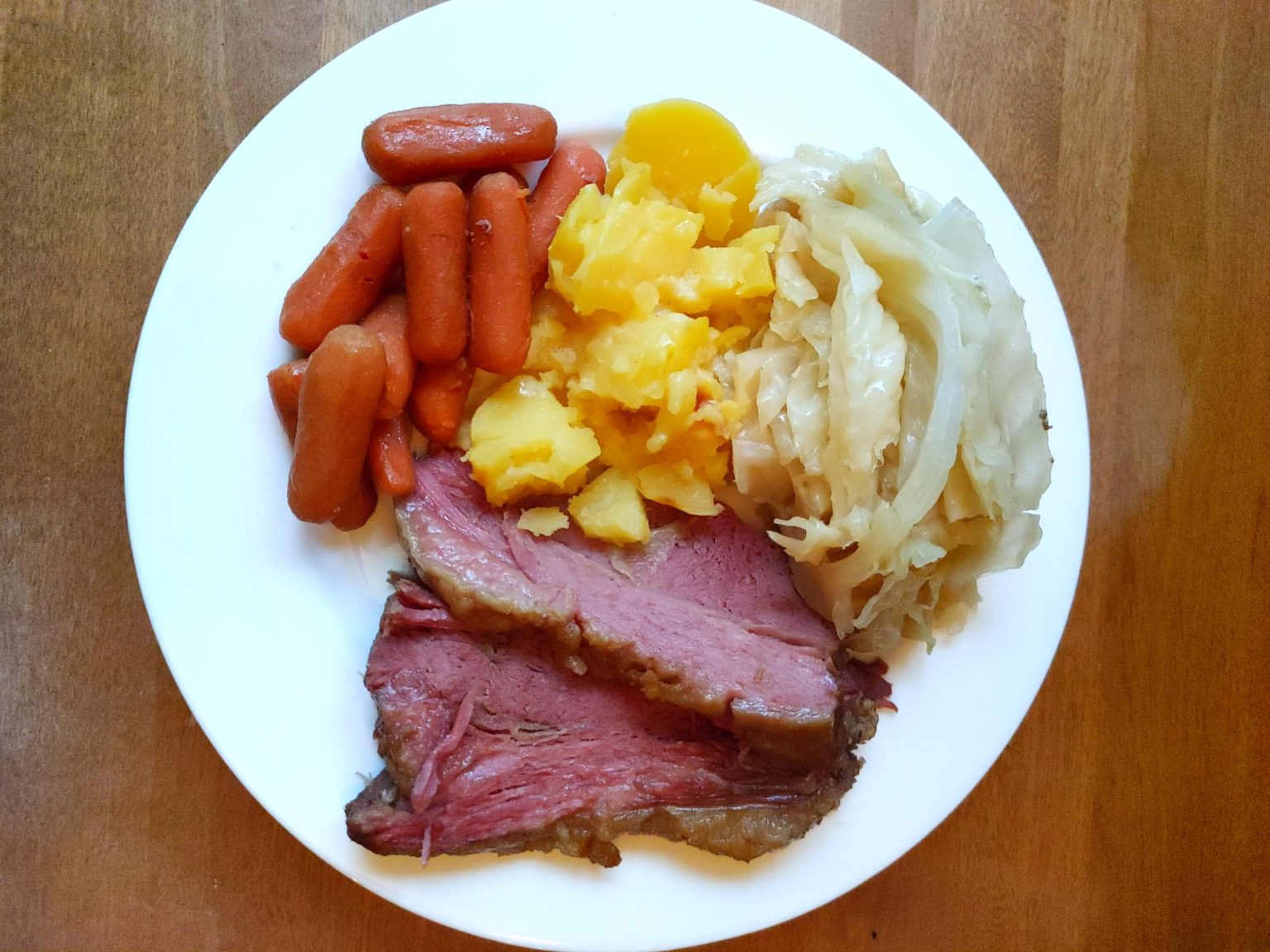 Slow Cooker Beer Braised Corned Beef - U Keep Cooking