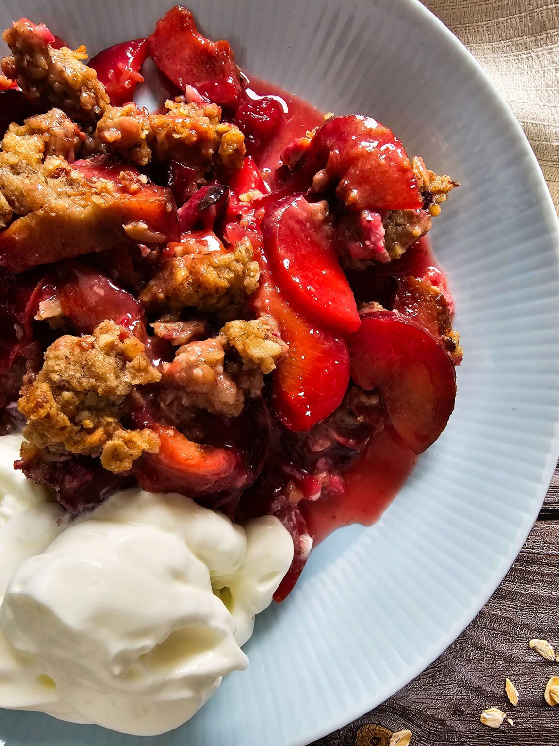 Easy Plum Crisp – Sweet and Perfectly Crunchy - U Keep Cooking